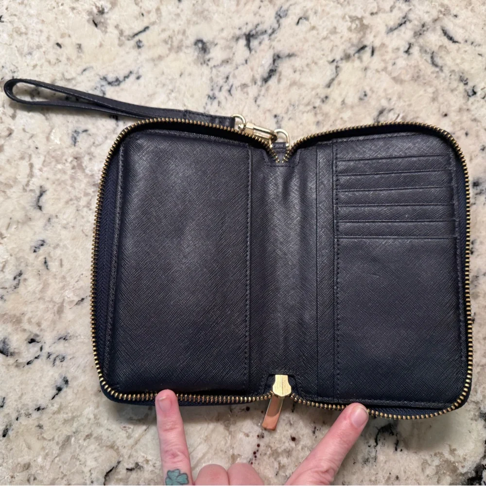 Tory Burch | Bags | Tory Burch Euc Navy Blue Wristlet Wgold Hardware ...